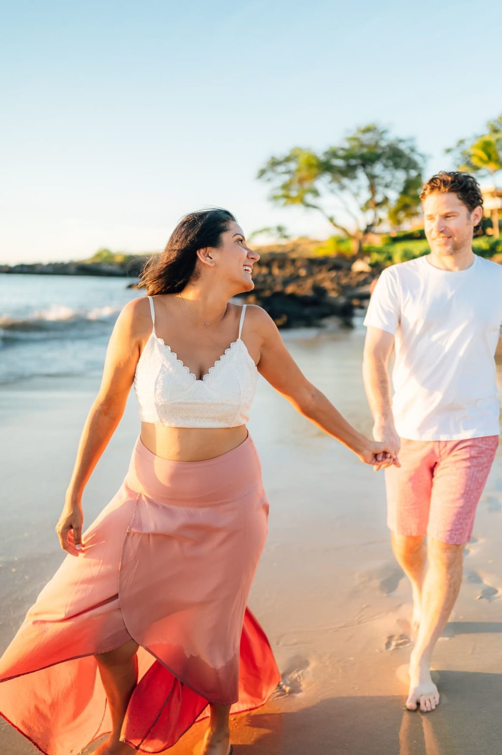 Hawaii Engagement Photographers - Beach Sunset Photos - Hawaii ...