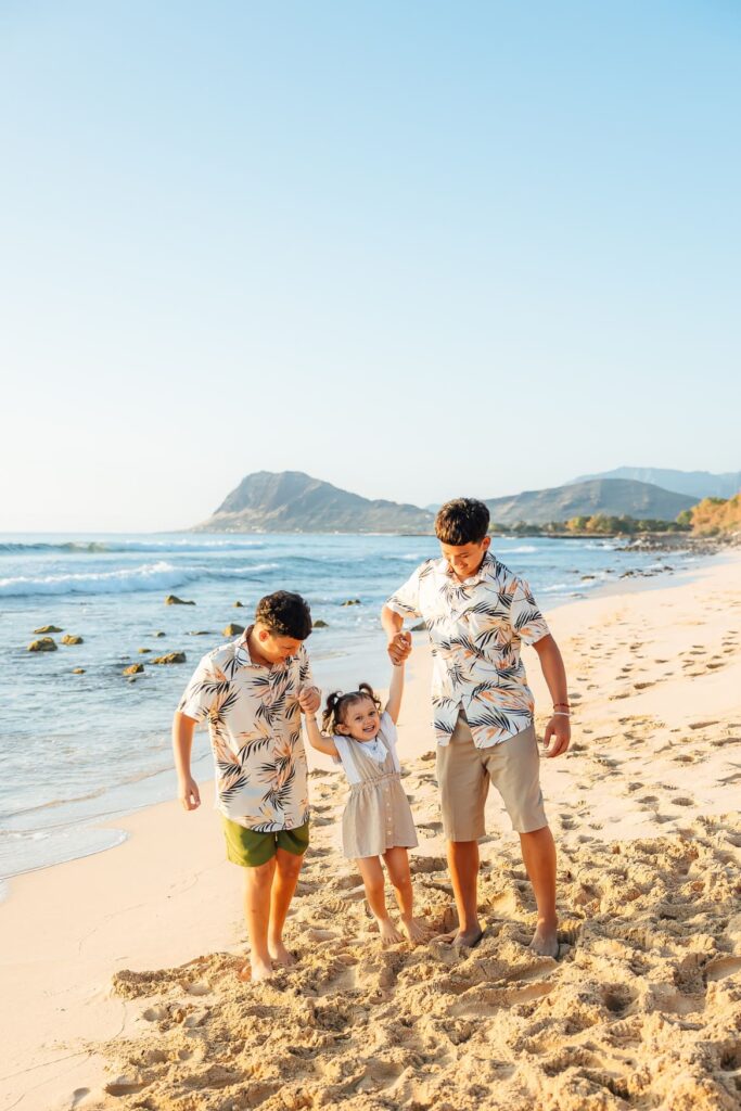 Family Photographers on Oahu - Beach Sunset - Hawaii Photographer ...